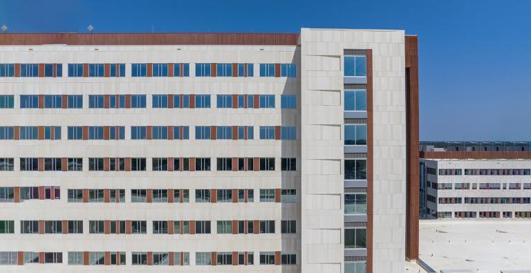 Why Designers are Choosing Unitized Building Envelope Solutions